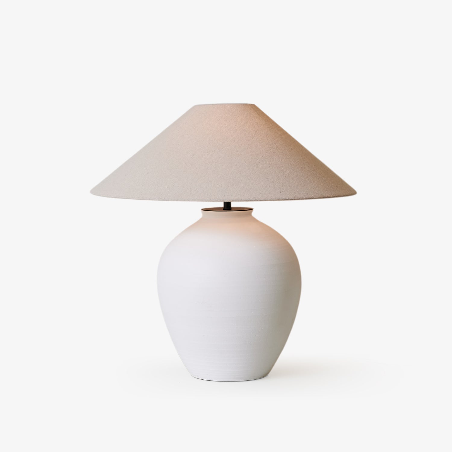 Aterra Ceramic Table Lamp – Vakkerlight