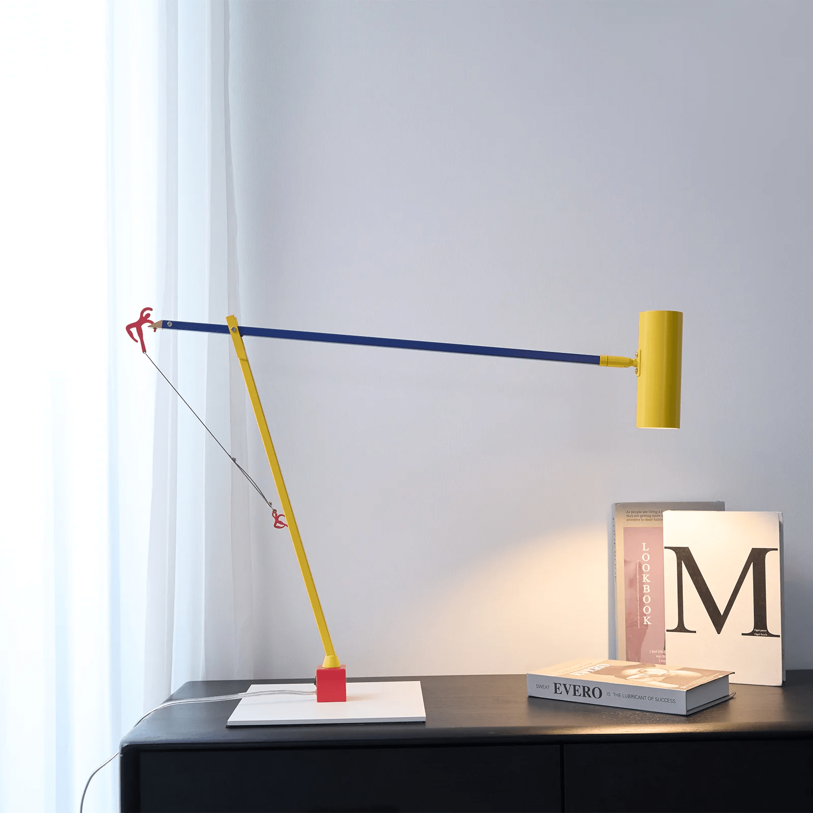 How Memphis-Style Table Lamps Bring Dopamine Décor to Life – Vakkerlight