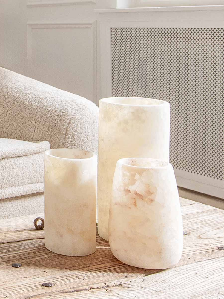 The Art of Handcrafted Alabaster – Vakkerlight