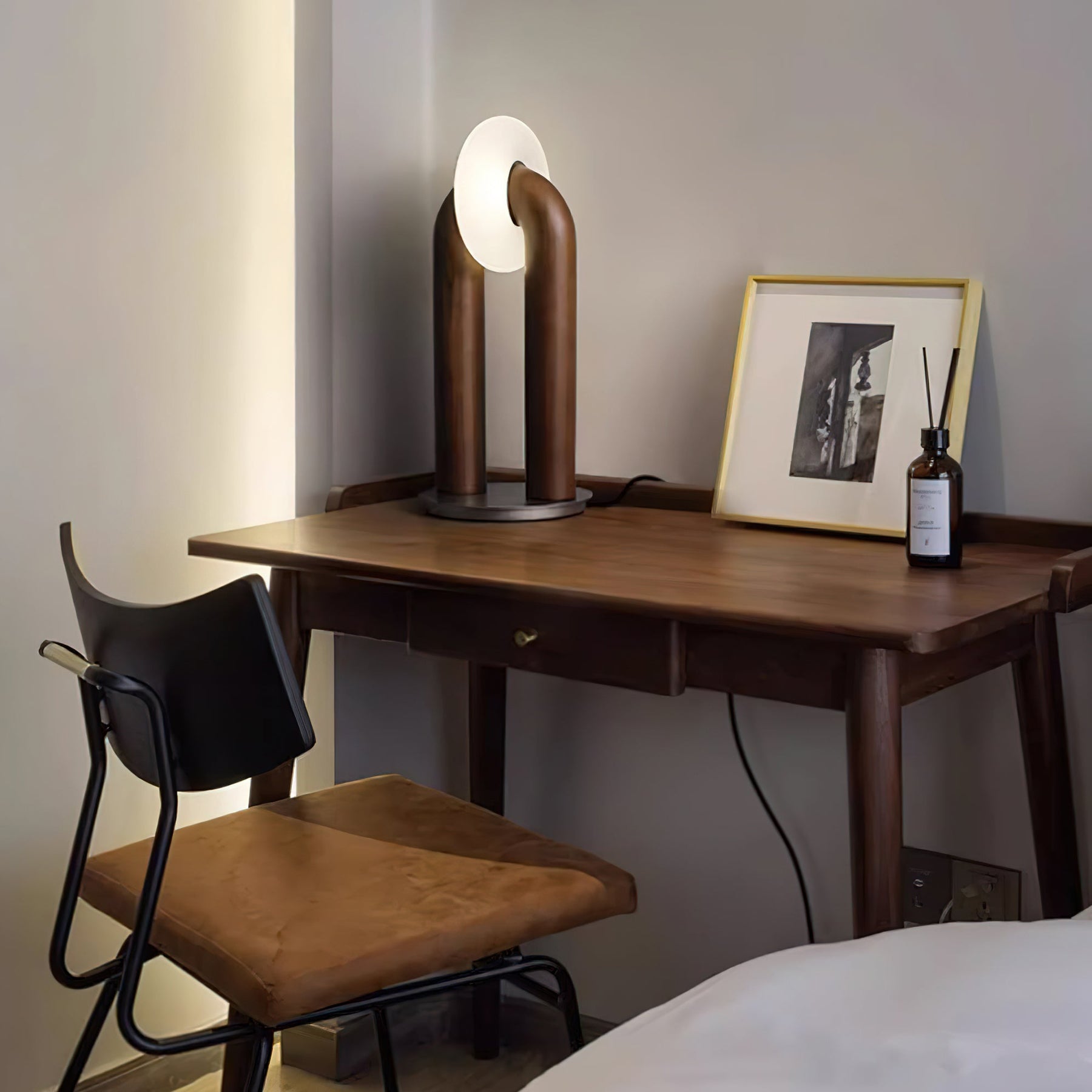Arcadia Table Lamp – Vakkerlight