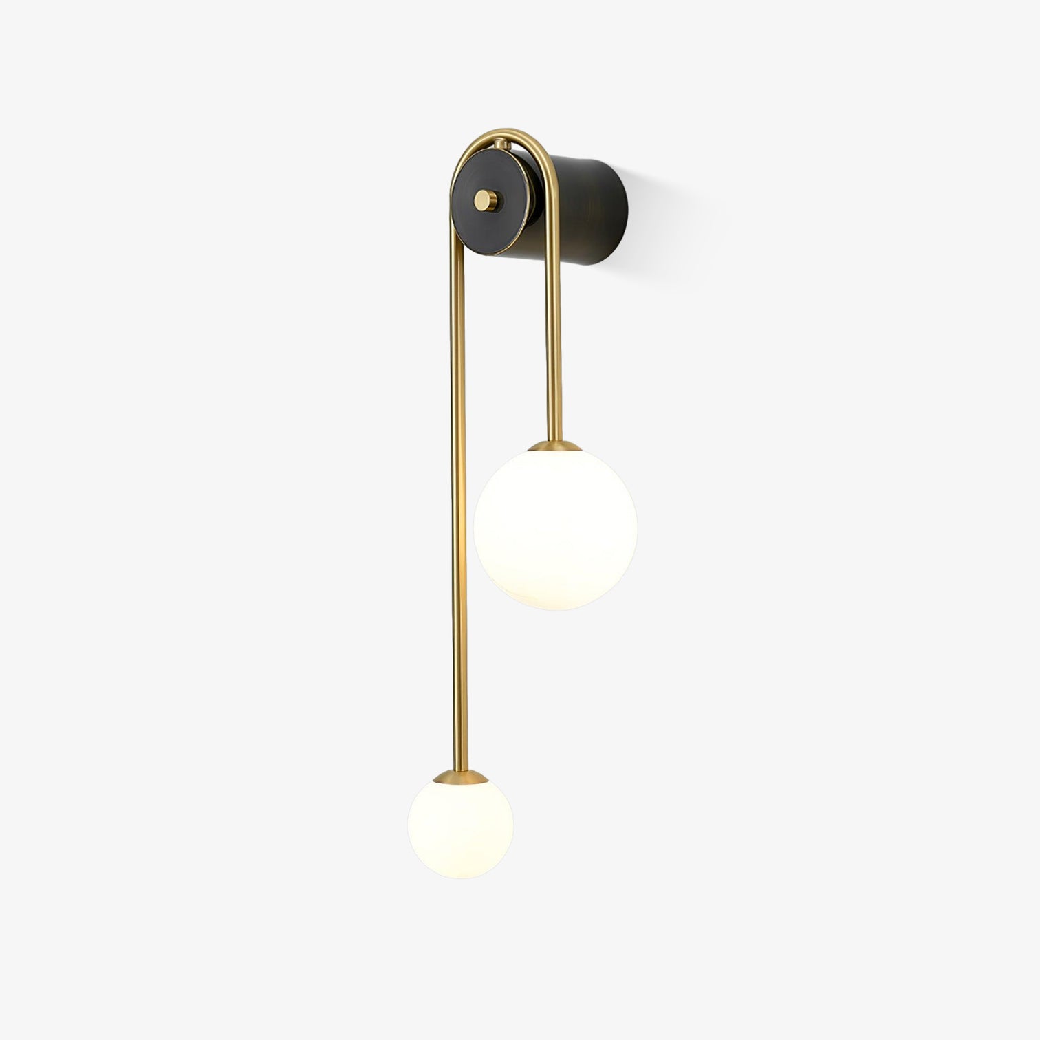Brass Arc Wall Light – Vakkerlight