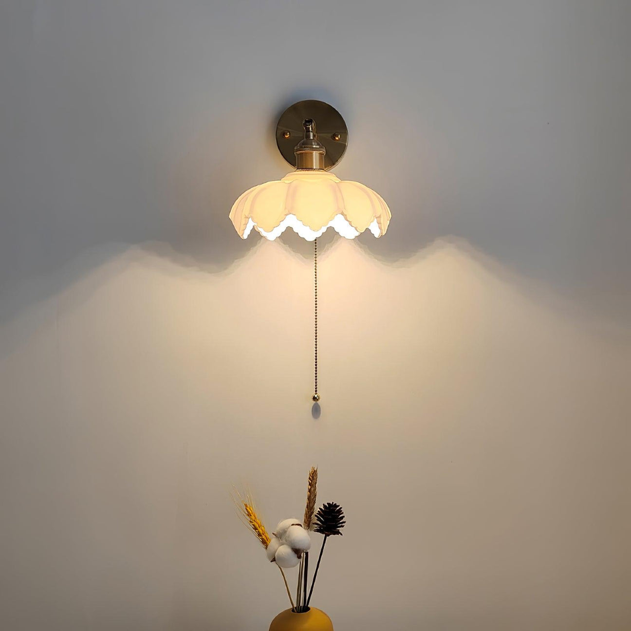 Lotus Rotatable Wall Lamp – Vakkerlight
