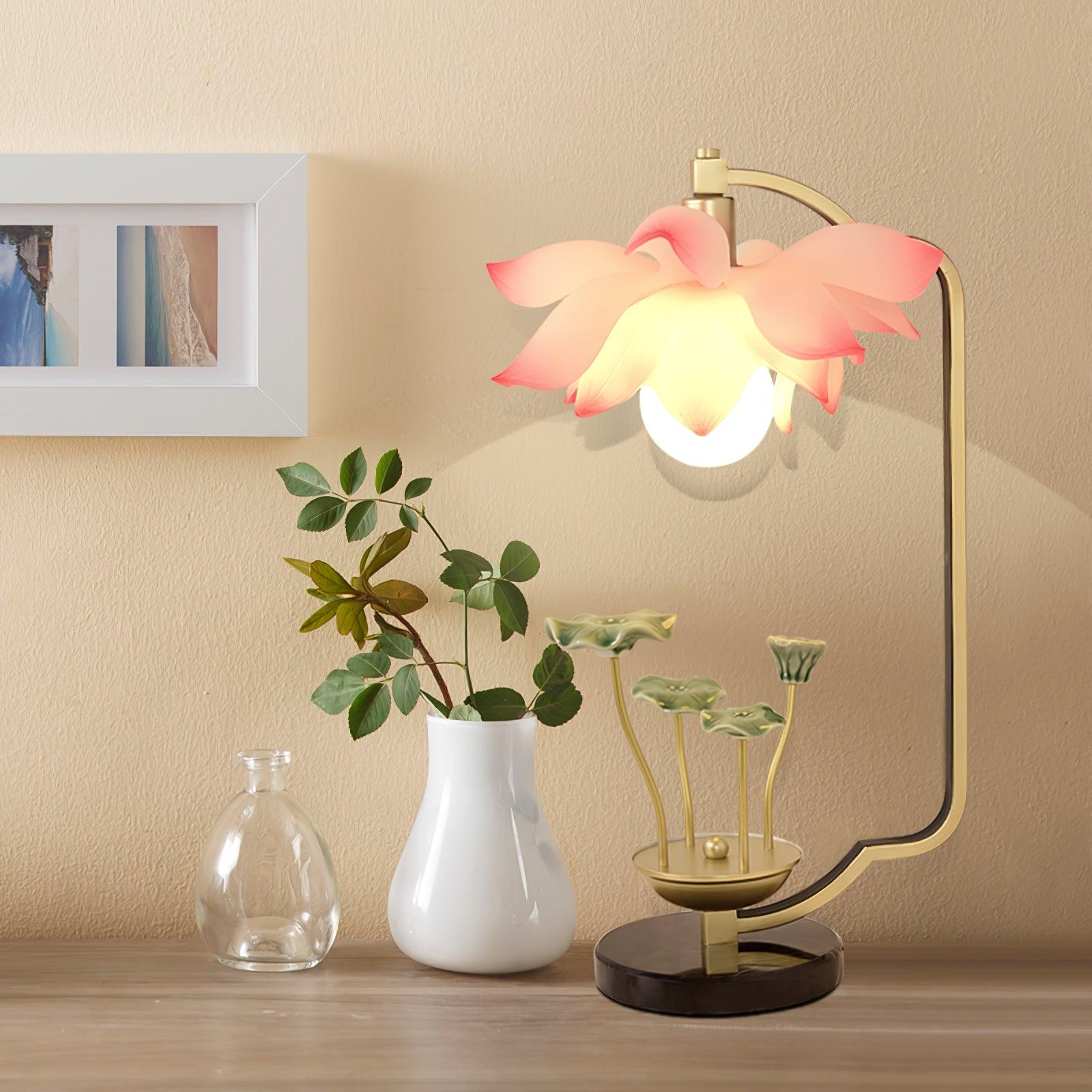 Lotus Table Lamp – Vakkerlight