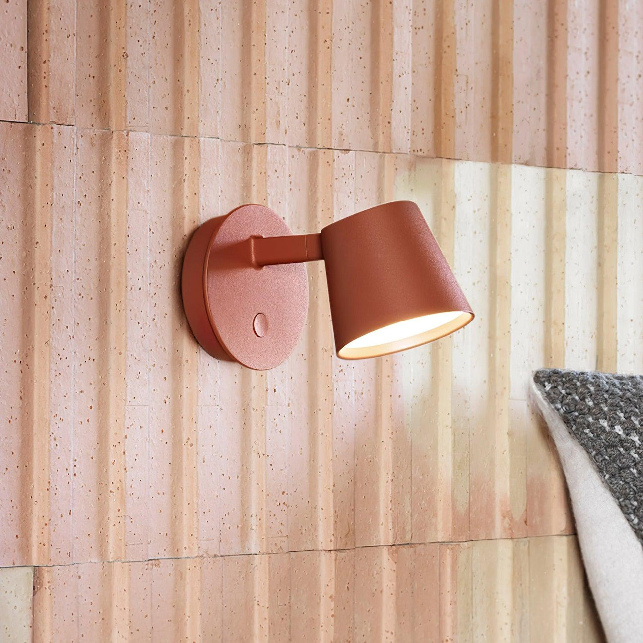 Tip Wall Lamp – Vakkerlight