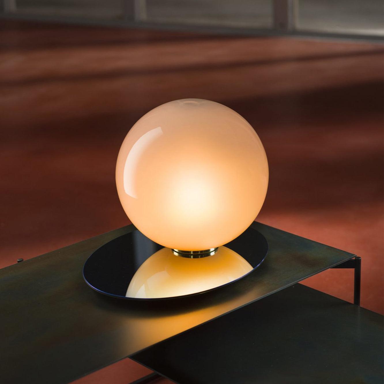 Umbra Table Lamp – Vakkerlight