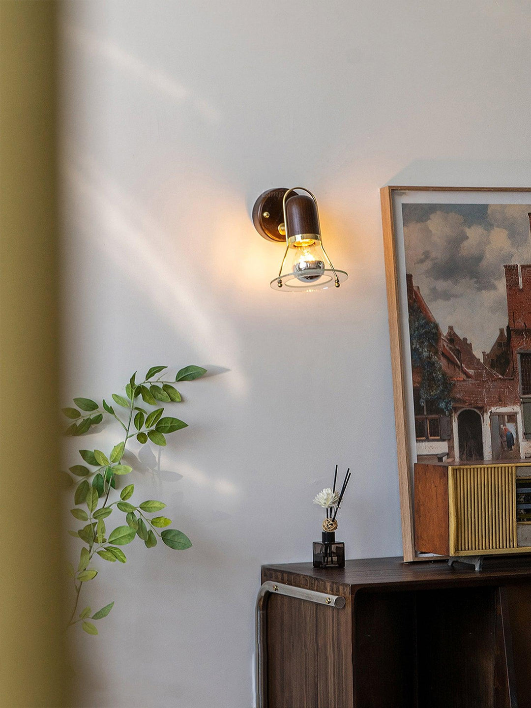 Vaughan Wall Light – Vakkerlight