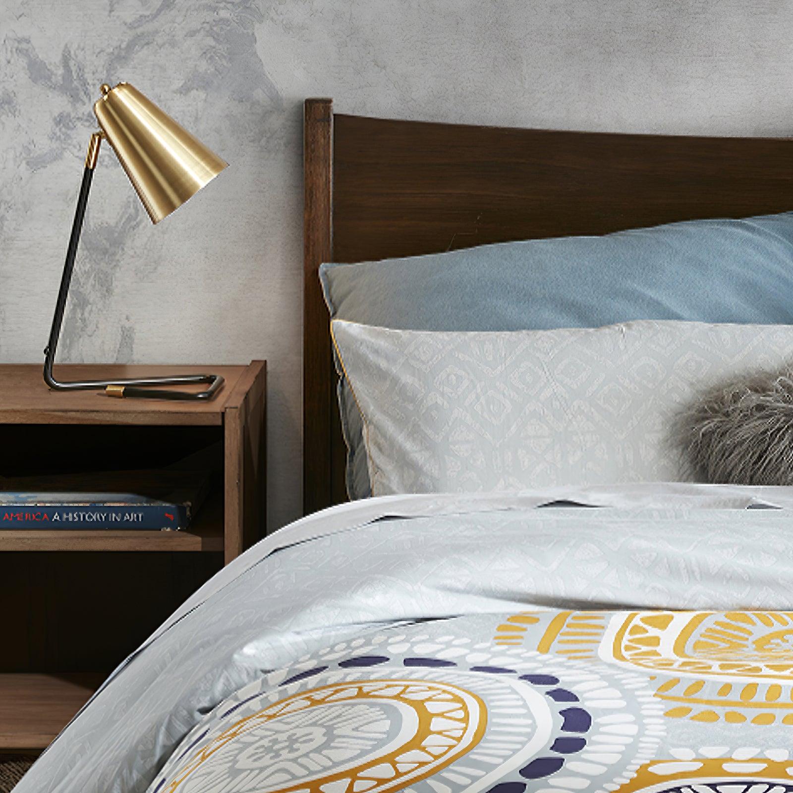 Miles Medium Table Lamp – Vakkerlight