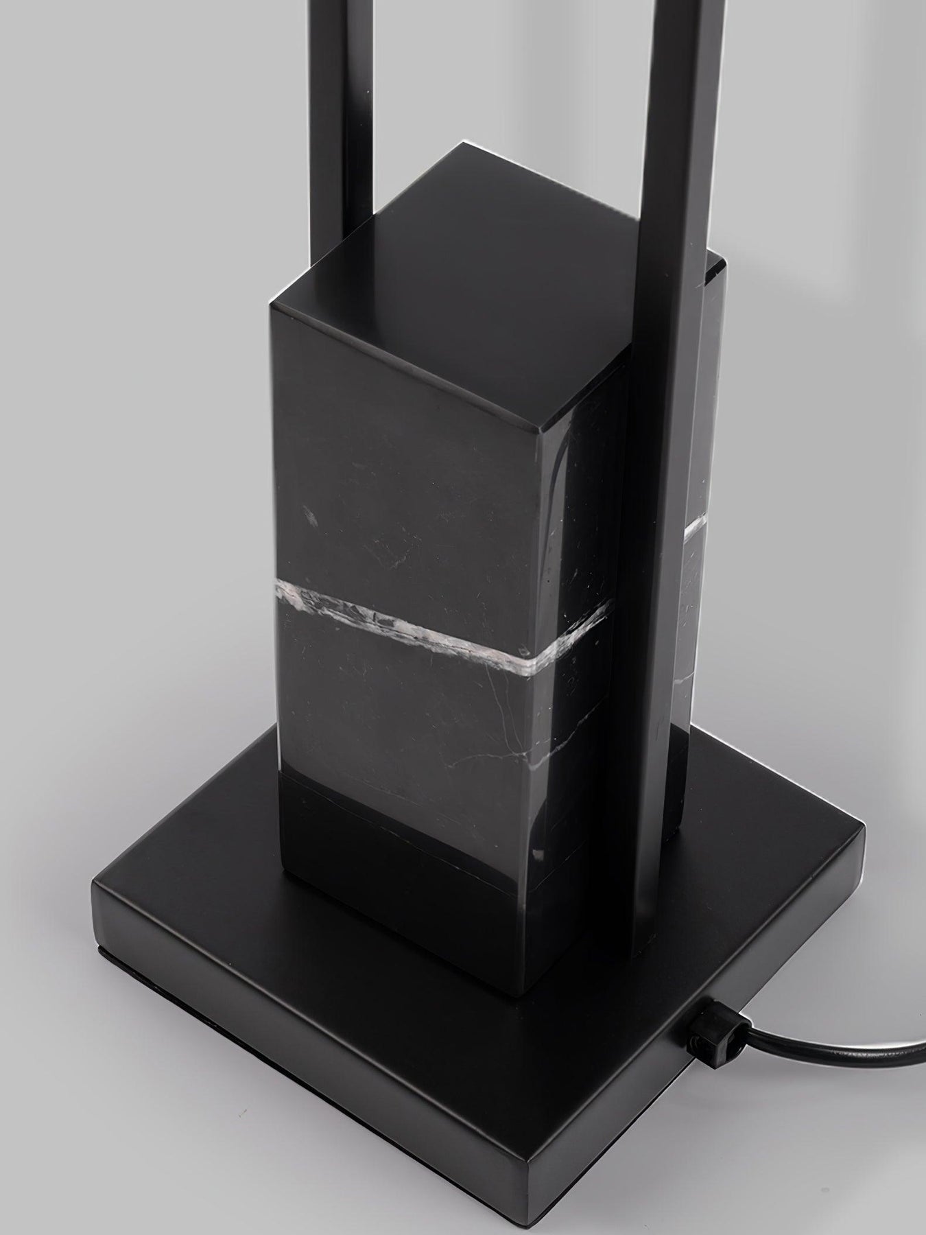 O3 Floor Lamp – Vakkerlight
